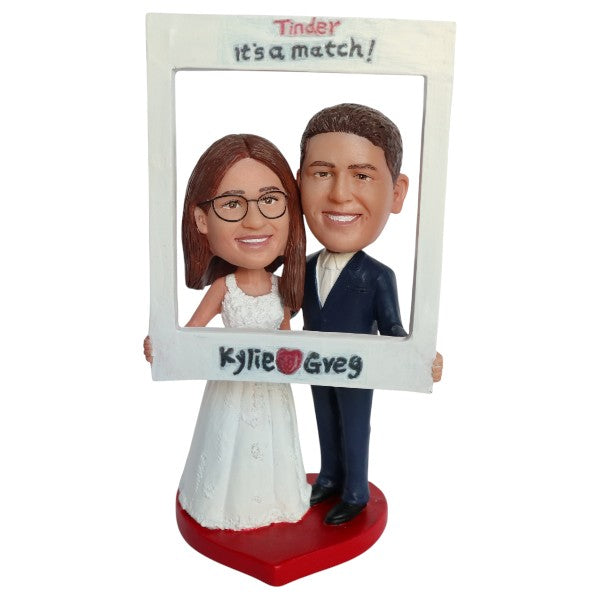 Custom Wedding Bobblehead holding photo frame – Bobbleheadcustom.ca